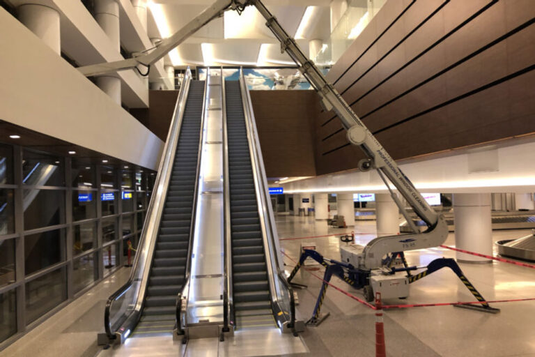 Atrium Spider Lift Rental in Tucson Arizona - Residential Commercial ...